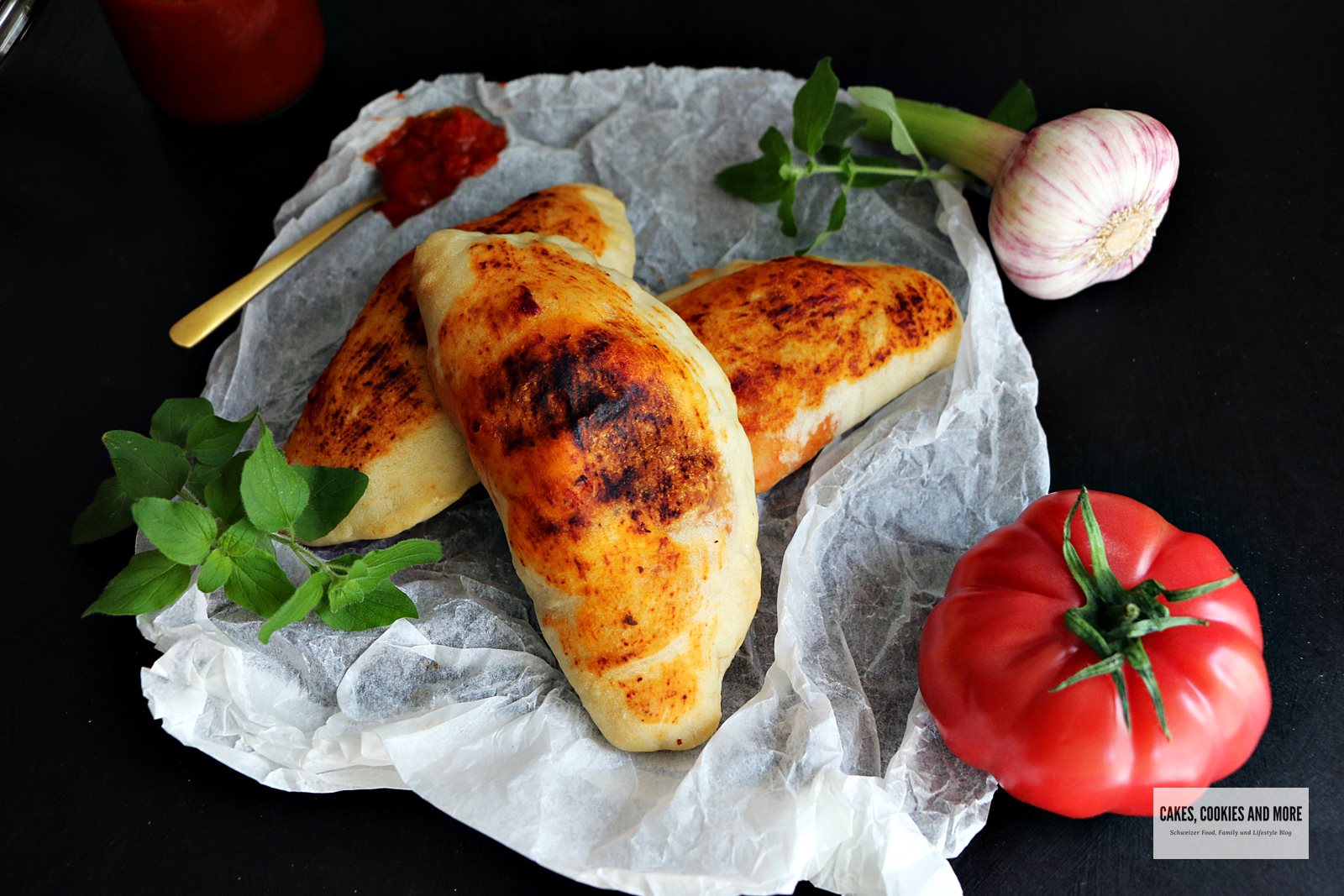 Mini Calzone - EM-Rezepte - Cakes, Cookies and more